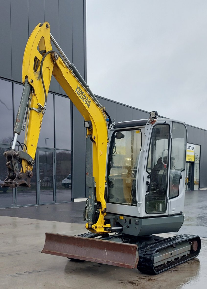 Te koop: tweedehands Graafmachine SY265C (03028) - TWEEDEHANDS ...